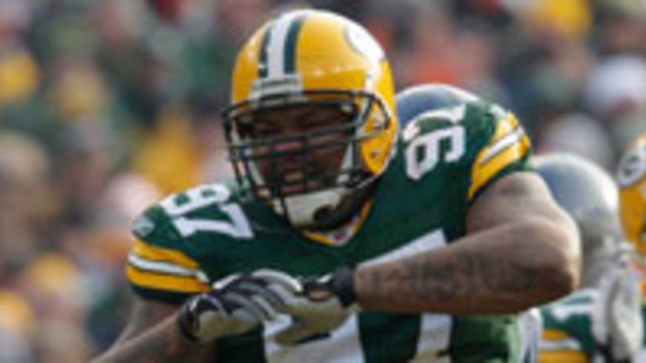 Green Bay Packers to meet with Johnny Jolly on return