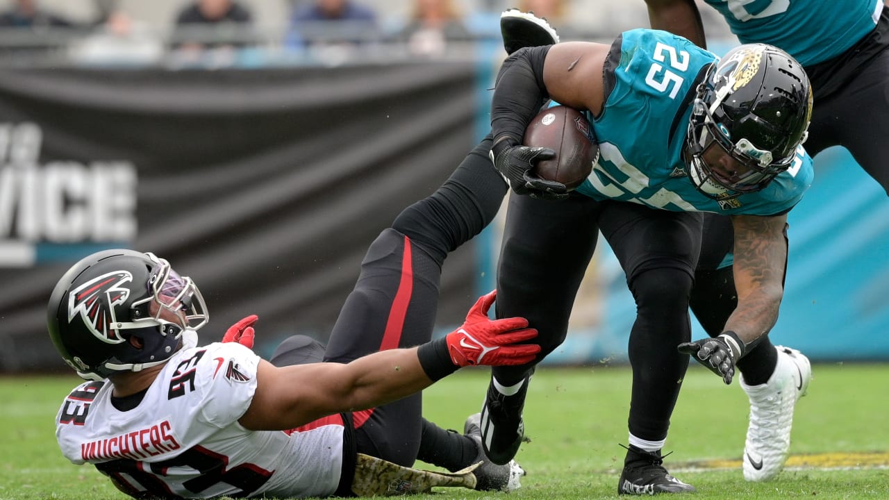 Jacksonville Jaguars running back James Robinson's broken tackle is ...