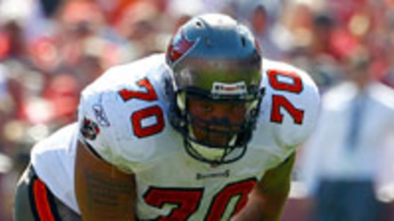 Report: Bucs' Donald Penn has struggled with weight