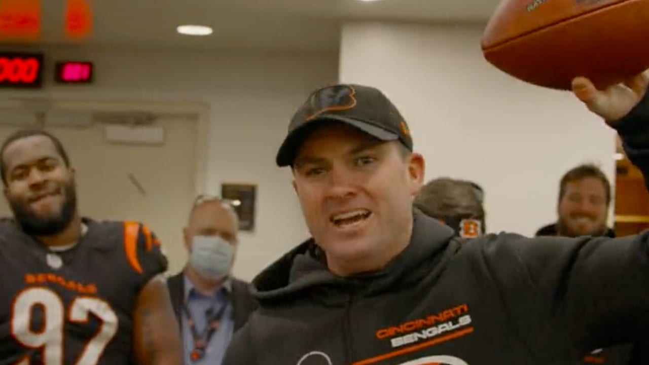 Bengals award game ball to city of Cincinnati after snapping 31-year ...
