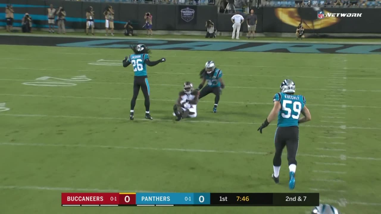 Chris Godwin boxes out defender for 22-yard catch