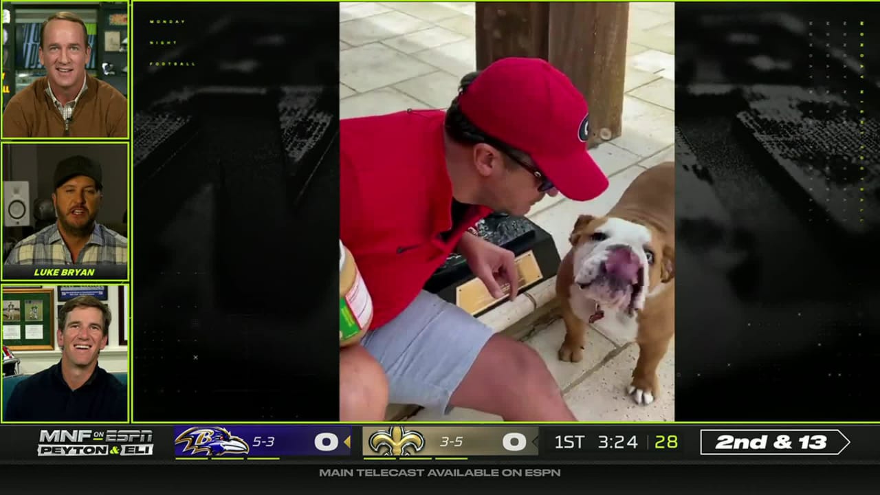 Country singer Luke Bryan shares video of his bulldog with Heisman trophy