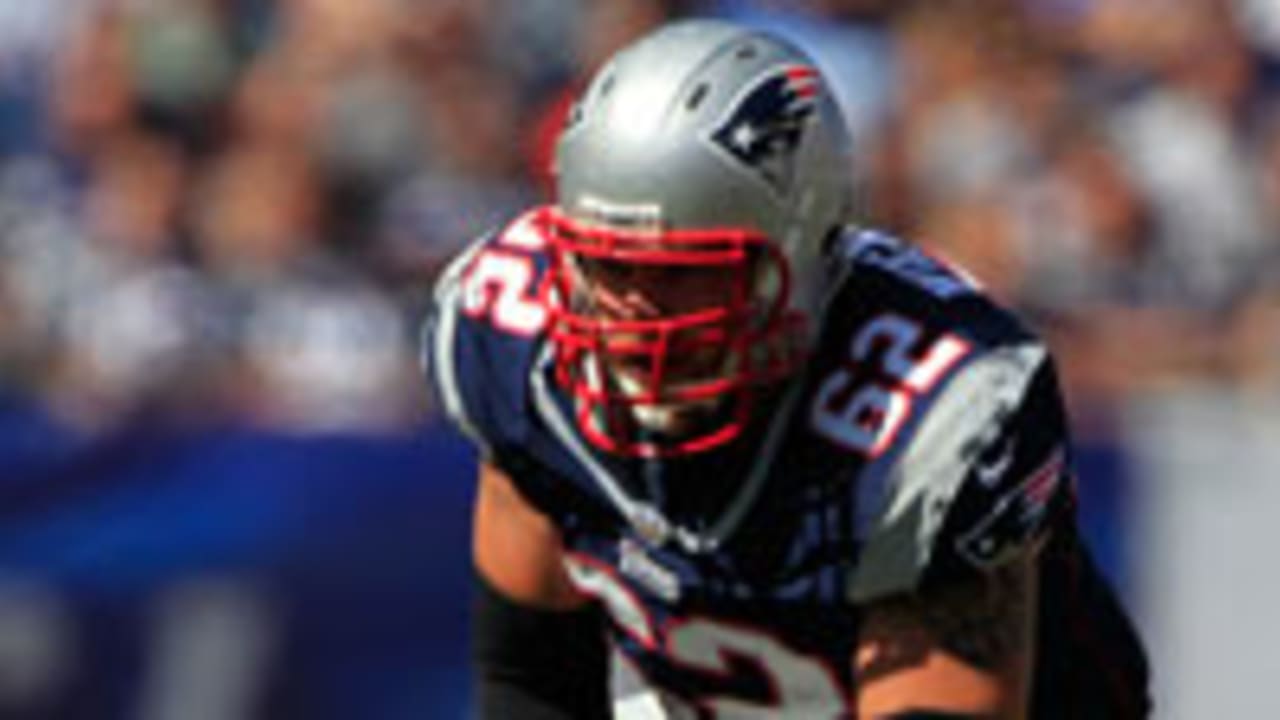 Ryan Wendell reportedly re-signs with Patriots