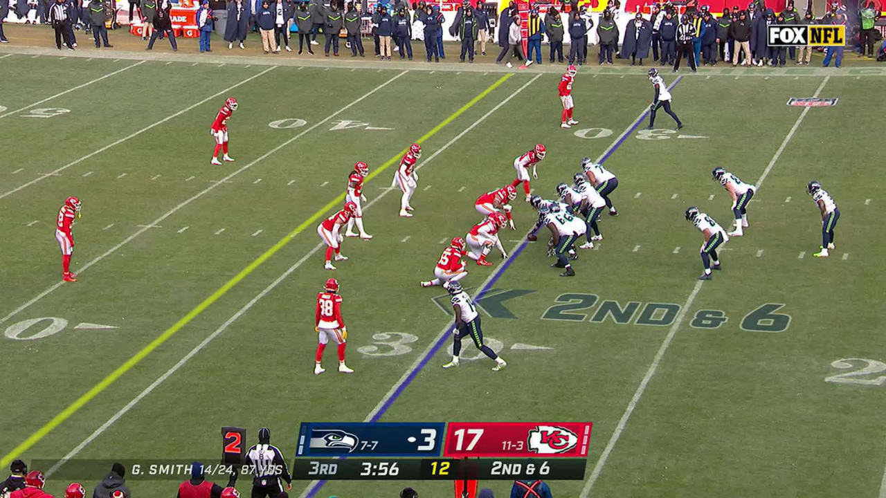 Seattle Seahawks running back Kenneth Walker's ridiculous juke sparks ...