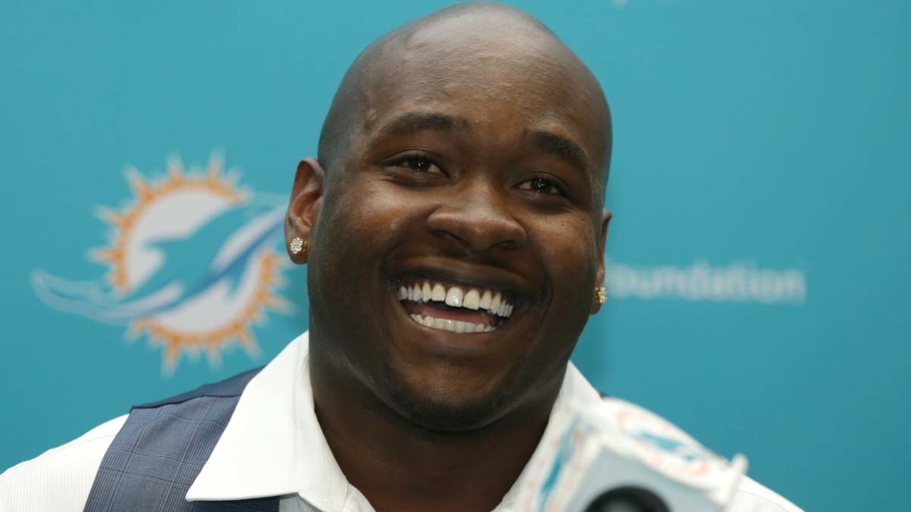 Tunsil getting rave reviews early in Dolphins career