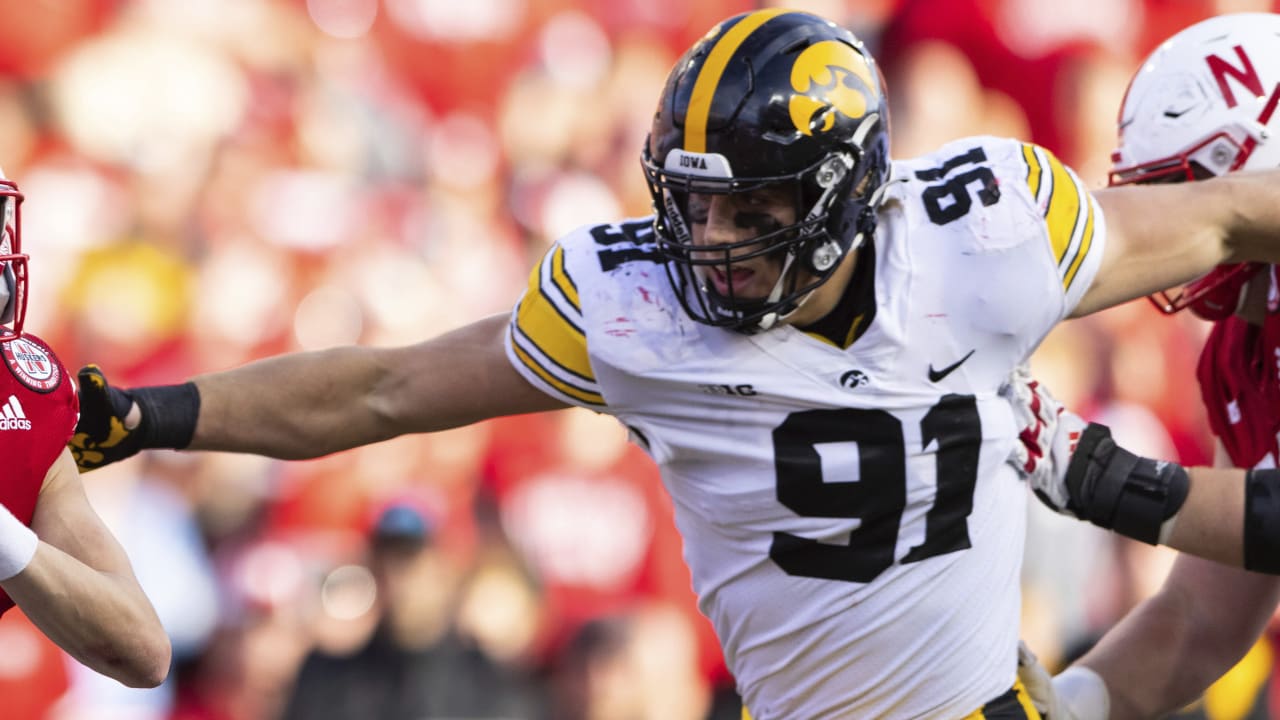 Jeremiah: Iowa EDGE rusher Lukas Van Ness is relentless
