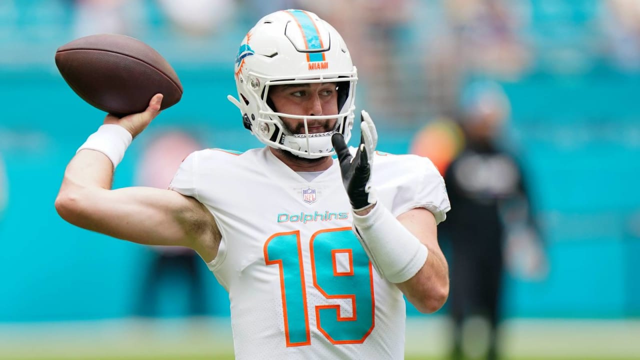 Mike McDaniel won't blame QB injuries for Dolphins' losing streak ...