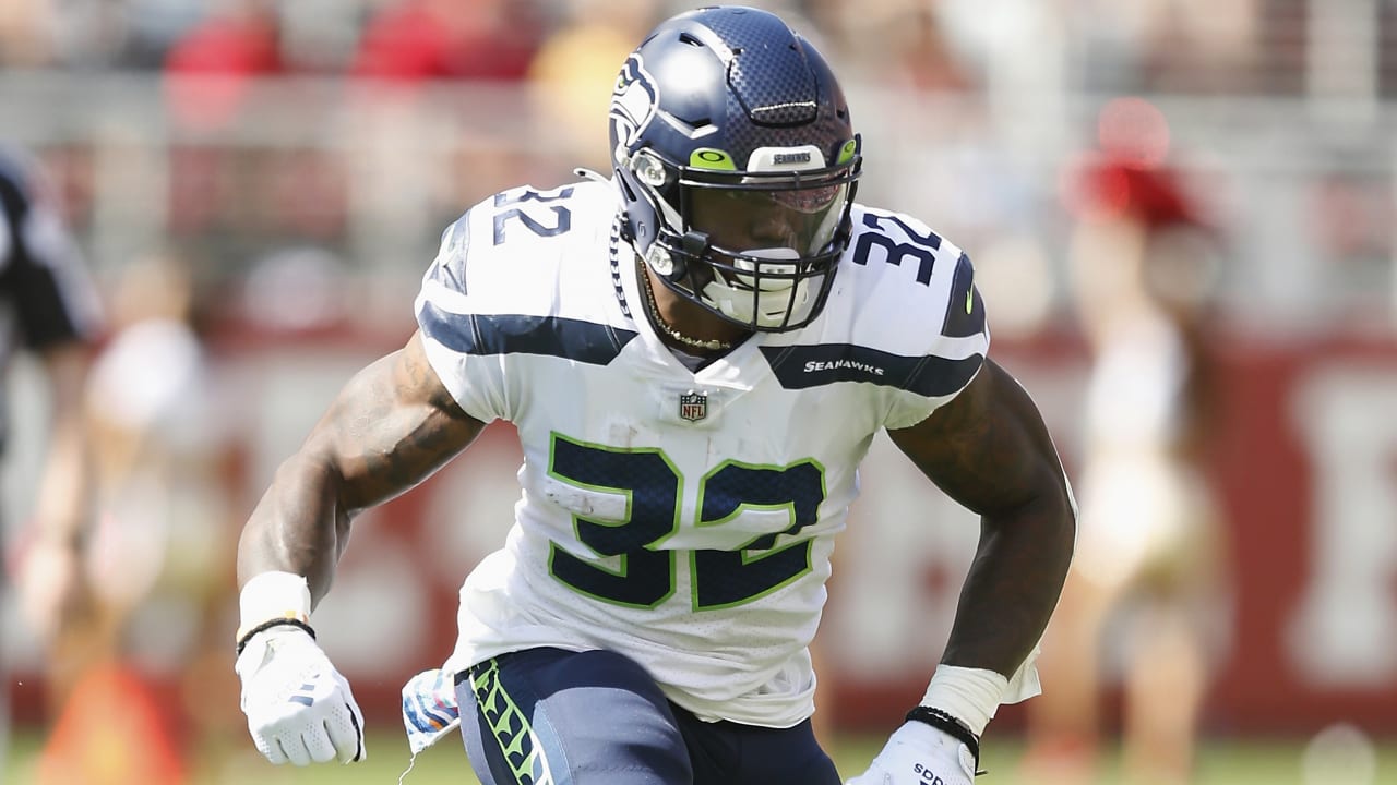 Seahawks RB Chris Carson to undergo season-ending neck surgery