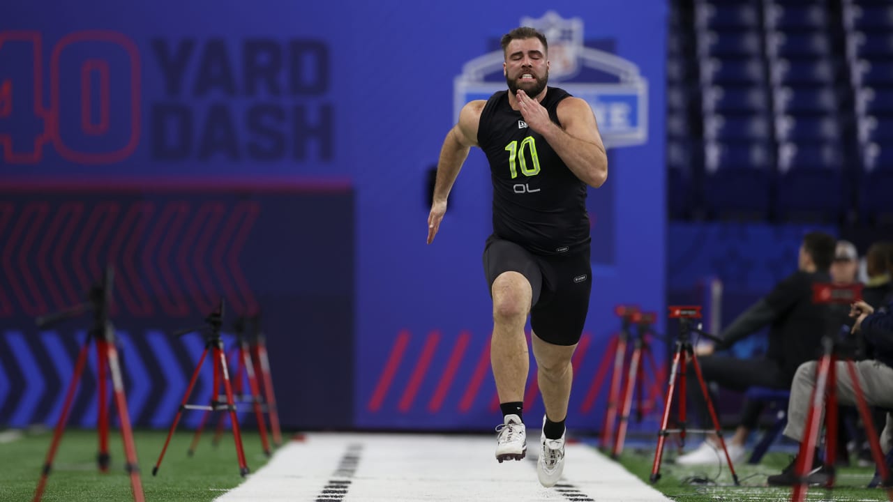 Offensive lineman Kellen Diesch runs official 4.89-second 40-yard dash at the 2022 NFL Scouting ...