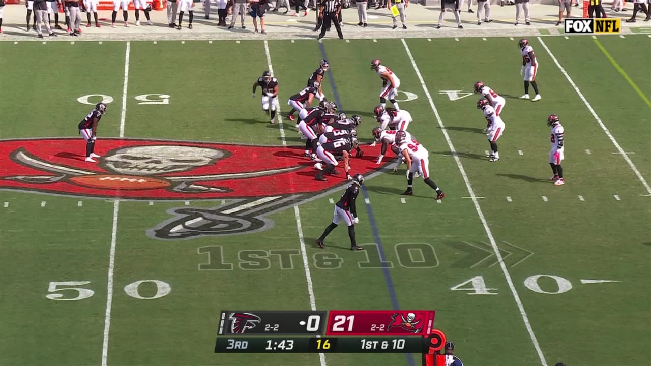 Atlanta Falcons running back Caleb Huntley darts through Bucs' D for 22 ...