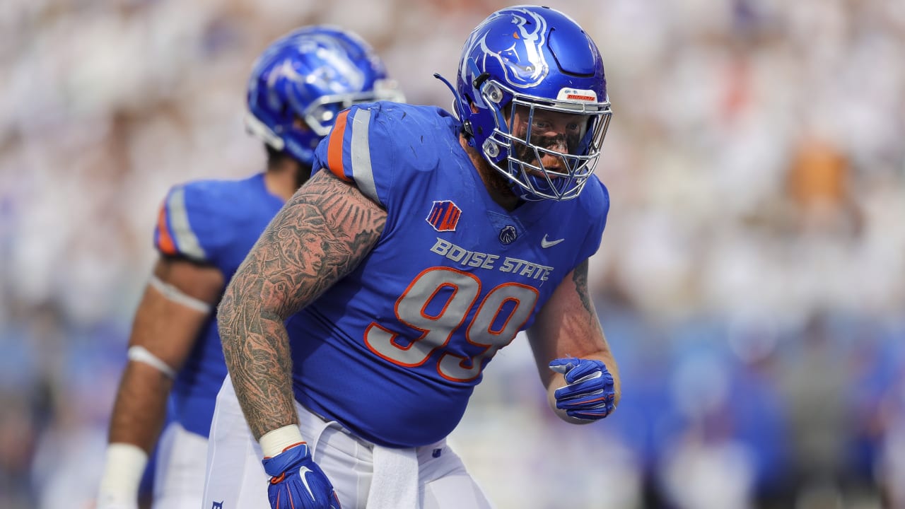 Los Angeles Chargers select defensive tackle Scott Matlock with No. 200 ...
