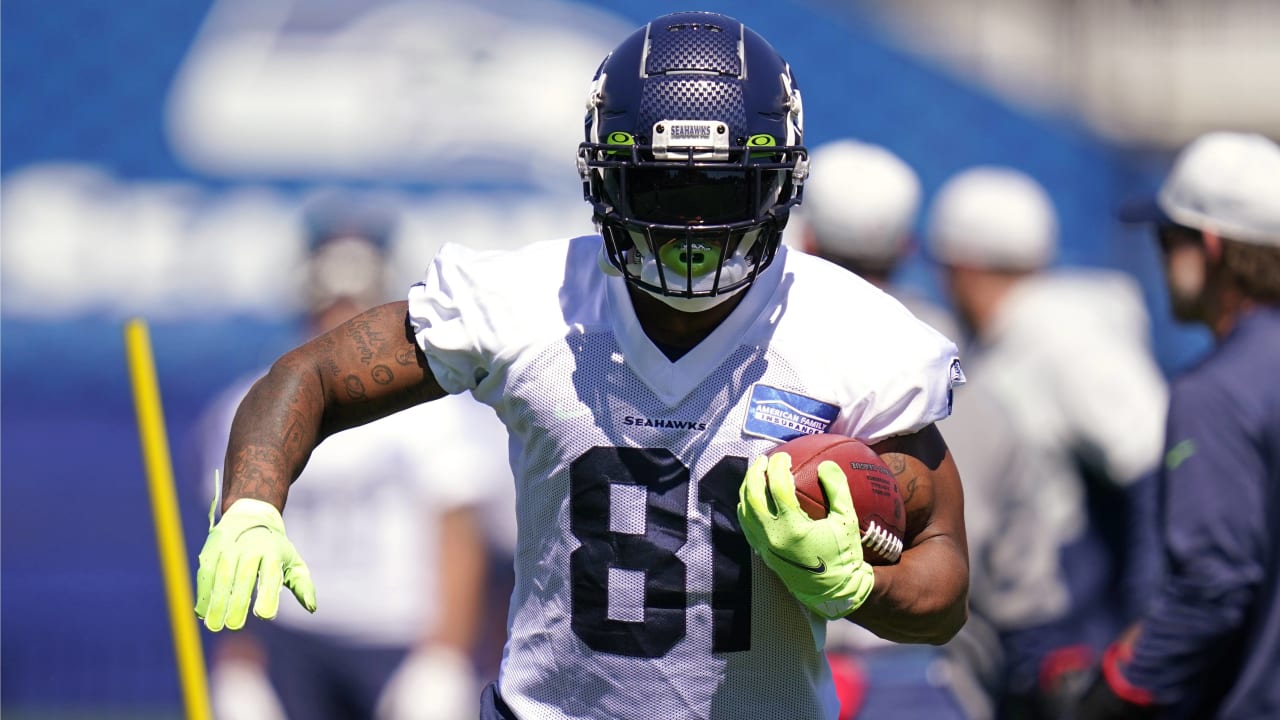 Seahawks TE Gerald Everett hoping to shine playing alongside Russell Wilson