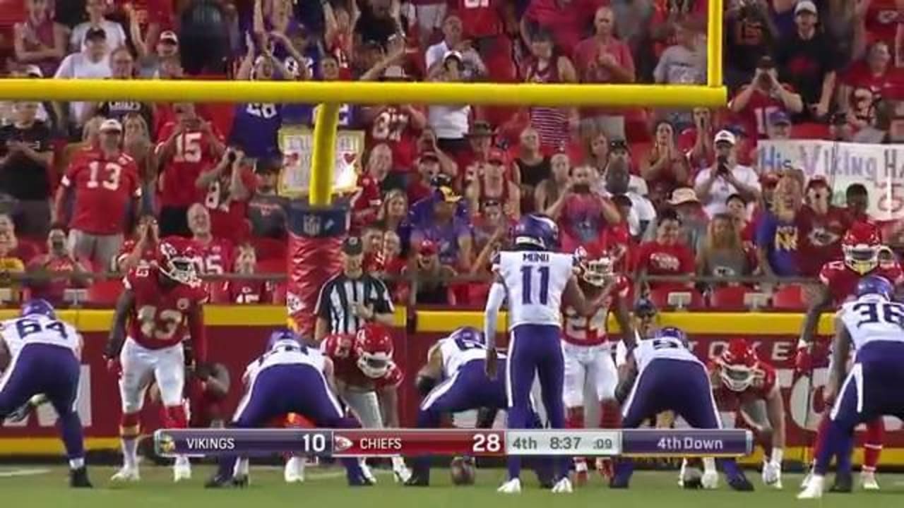 The Kansas City Chiefs' whole sideline is fired up after fourth-and ...