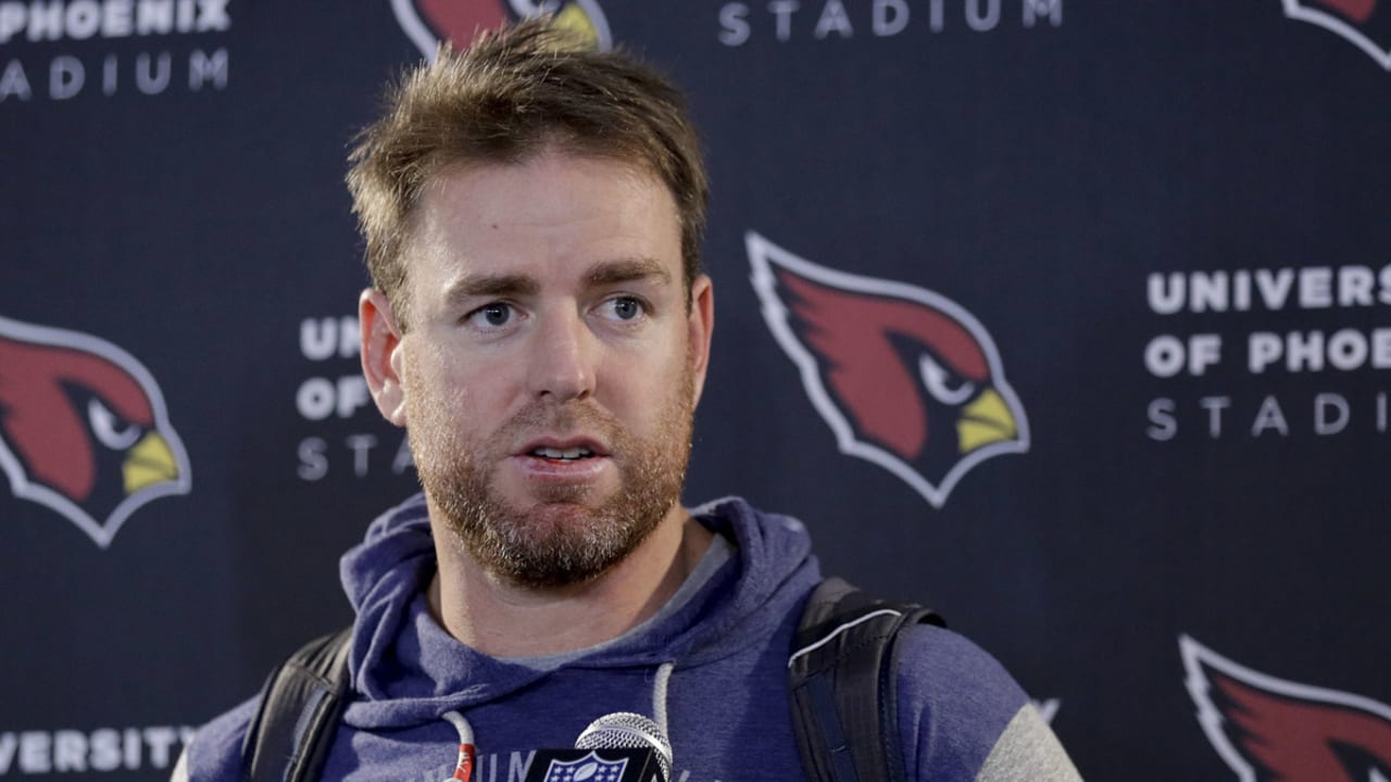Cardinals' Carson Palmer throwing less this offseason