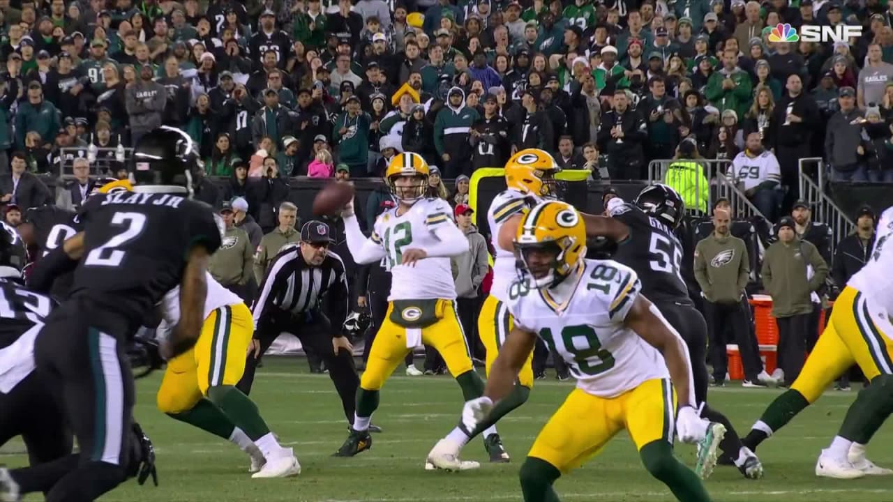 Green Bay Packers quarterback Aaron Rodgers' perfect 21-yard pass to ...