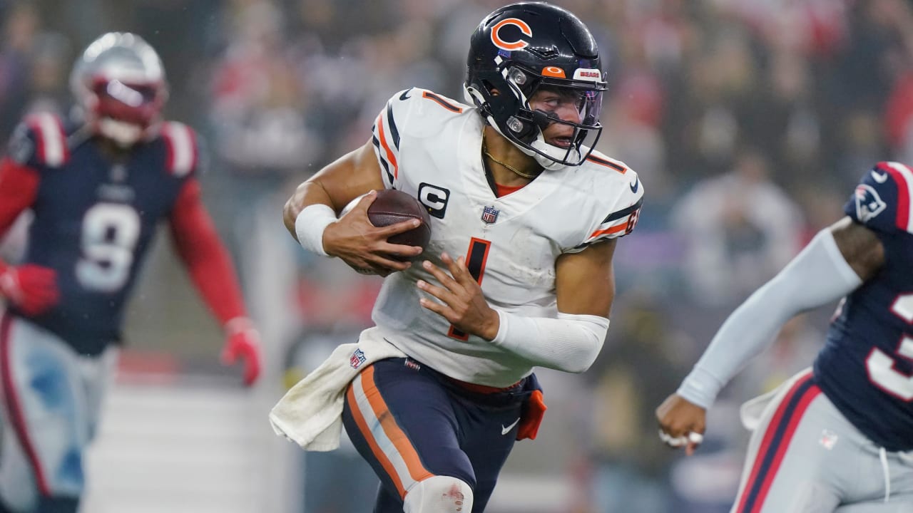 Justin Fields' designed runs brought 'whole different element' to Bears ...
