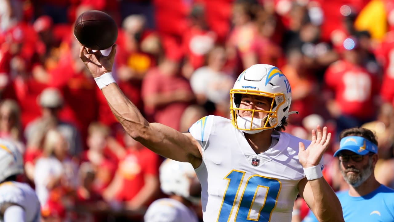 Los Angeles Chargers quarterback Justin Herbert's best throws from 4-TD ...
