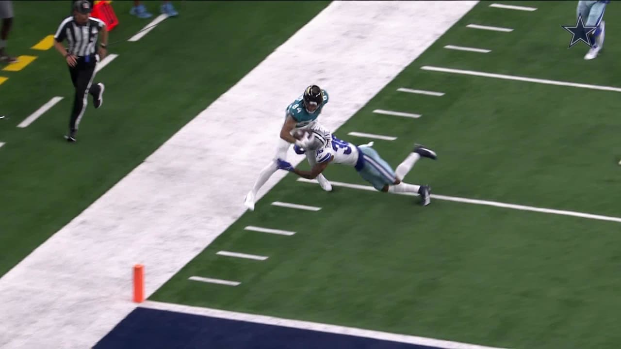 Jacksonville Jaguars wide receiver Elijah Cooks stays in bounds along ...