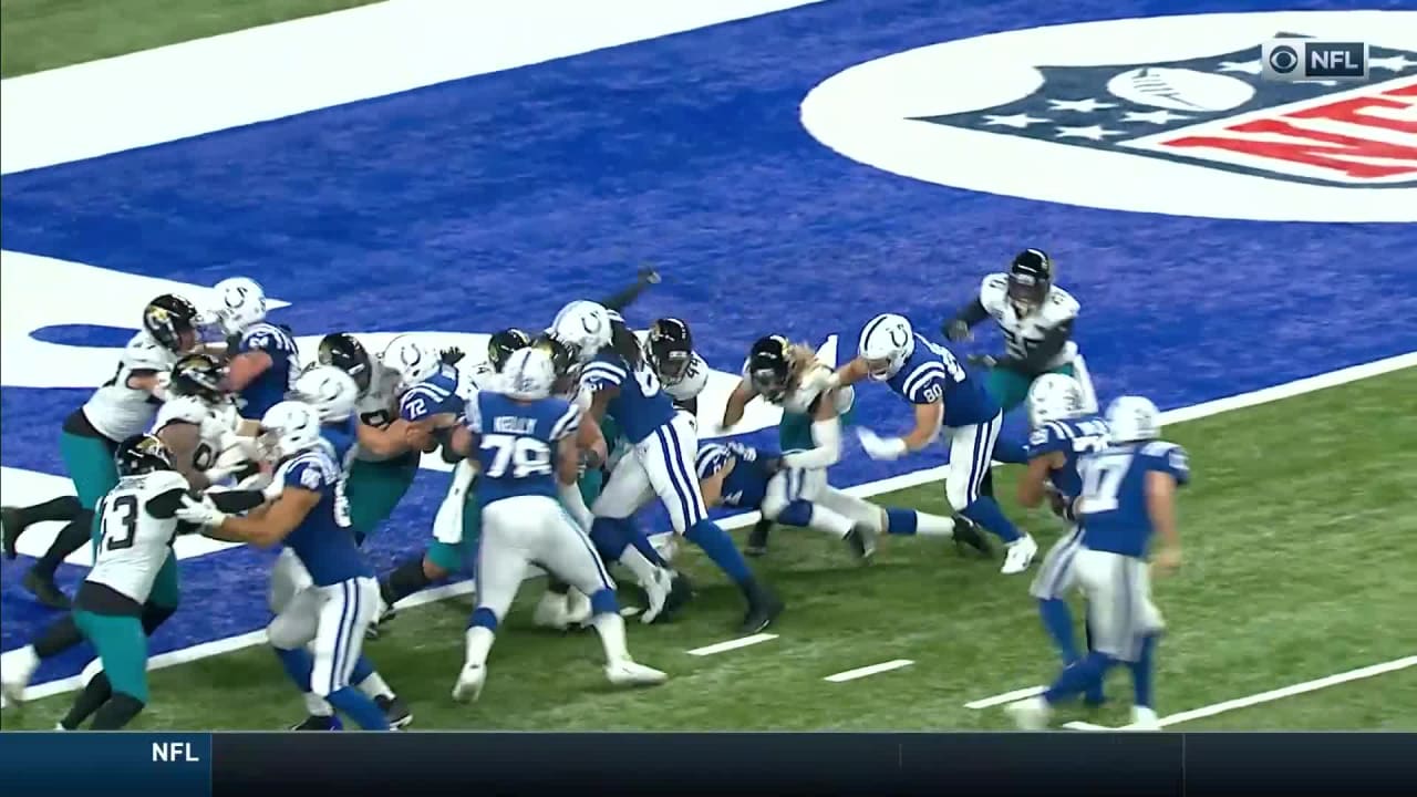 Indianapolis Colts running back Jonathan Taylor powers past goal line ...