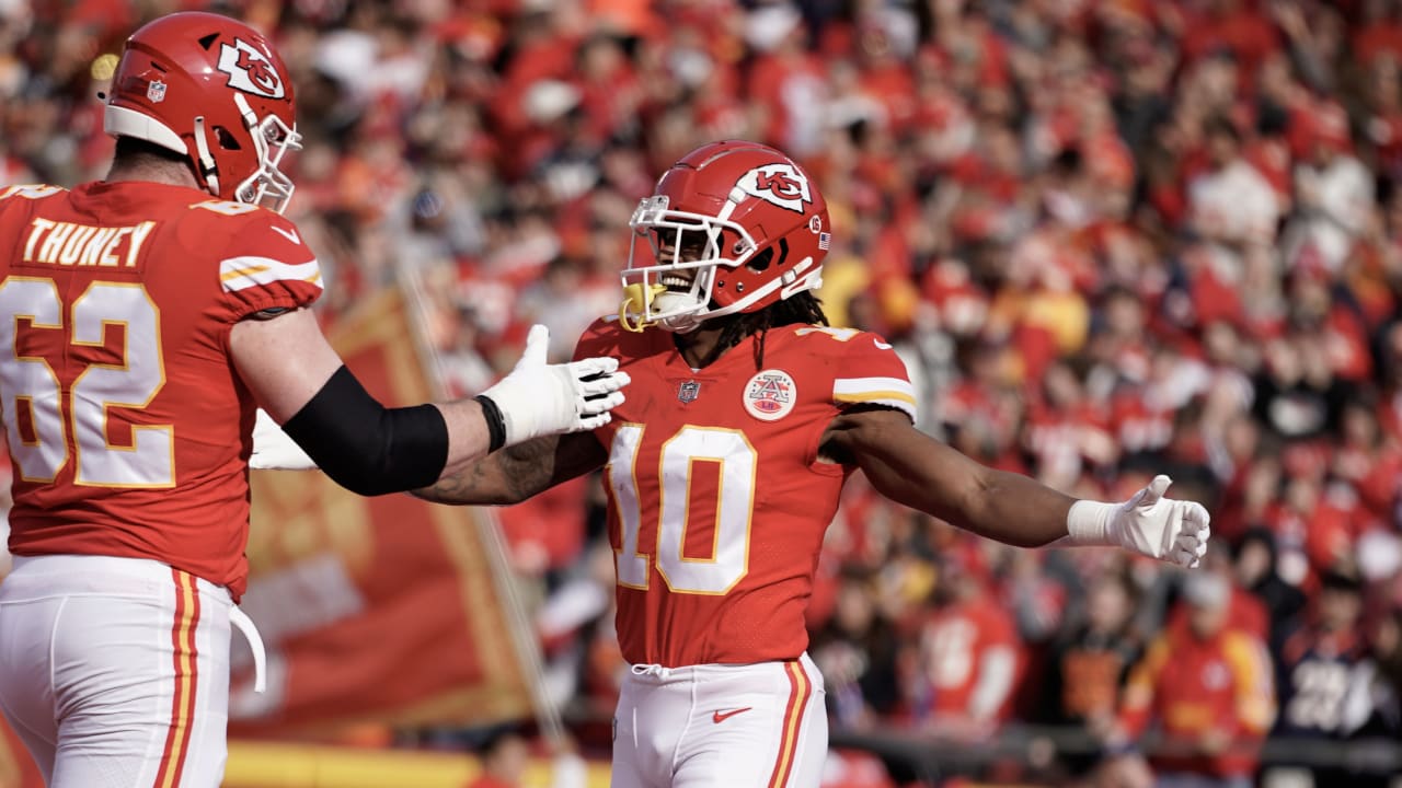 Running back Isiah Pacheco caps Kansas City Chiefs' opening drive with ...