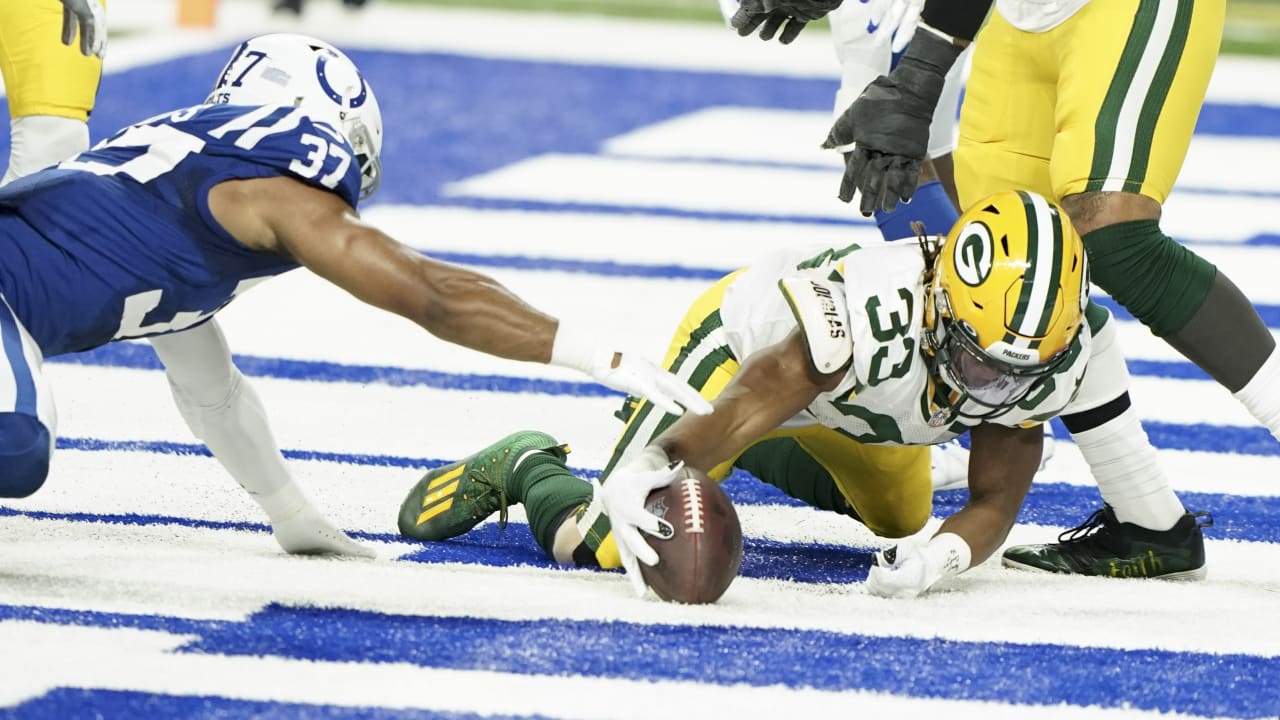 Green Bay Packers running back Aaron Jones powers through Indianapolis ...