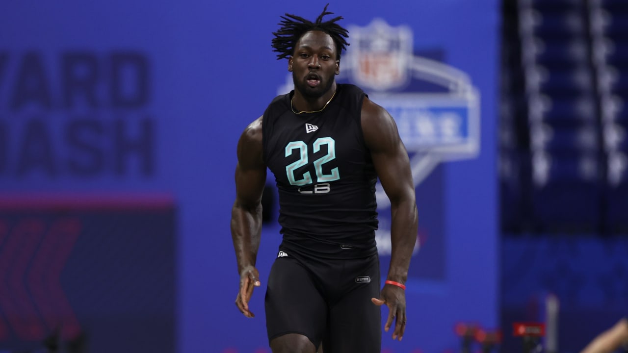 Linebacker Devin Lloyd runs official 4.66-second 40-yard dash at 2022 ...