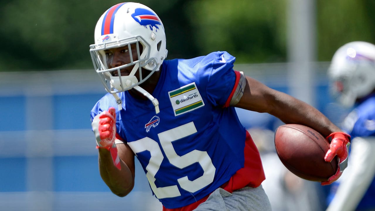 LeSean McCoy puts focus on team amid investigation