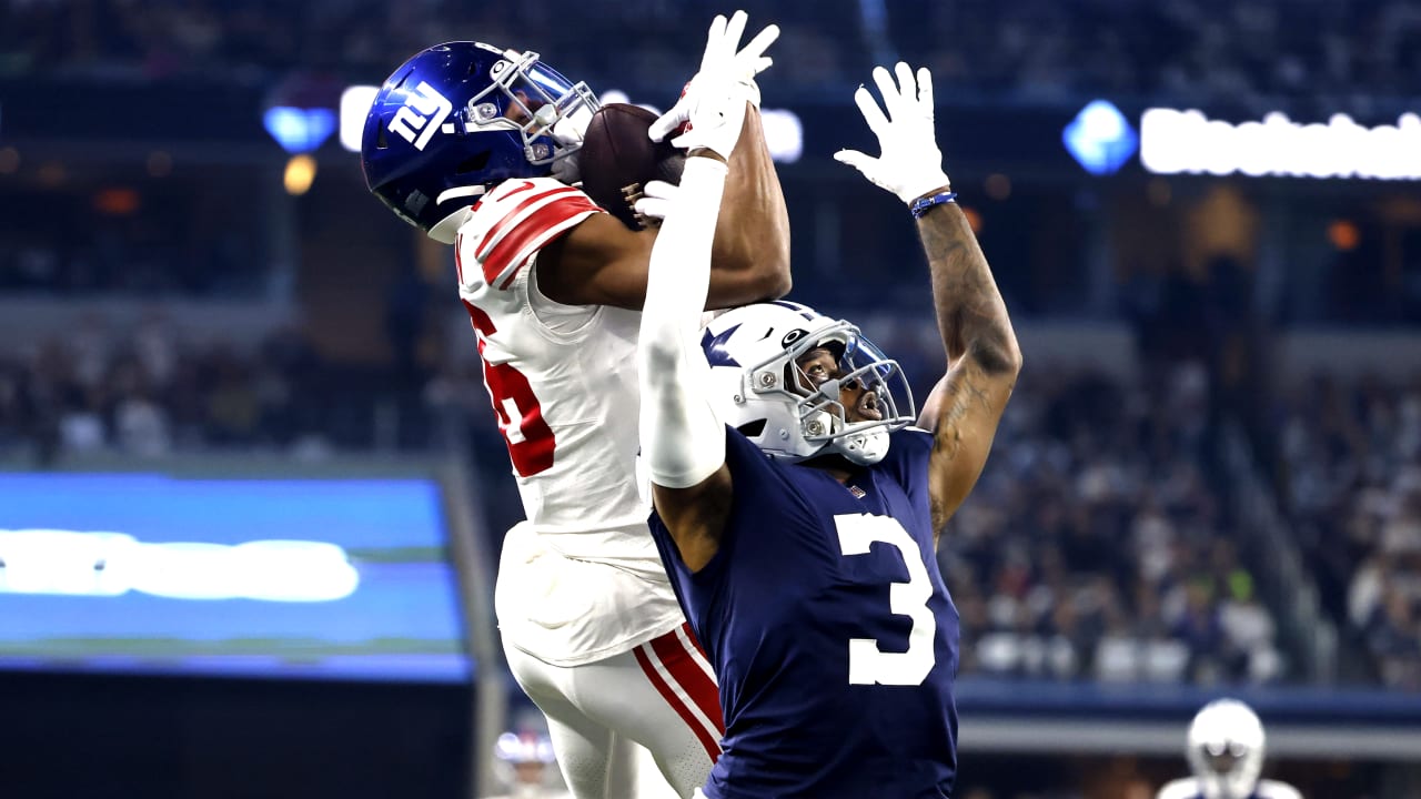 Can't-Miss Play: New York Giants wide receiver Darius Slayton MOSSES ...
