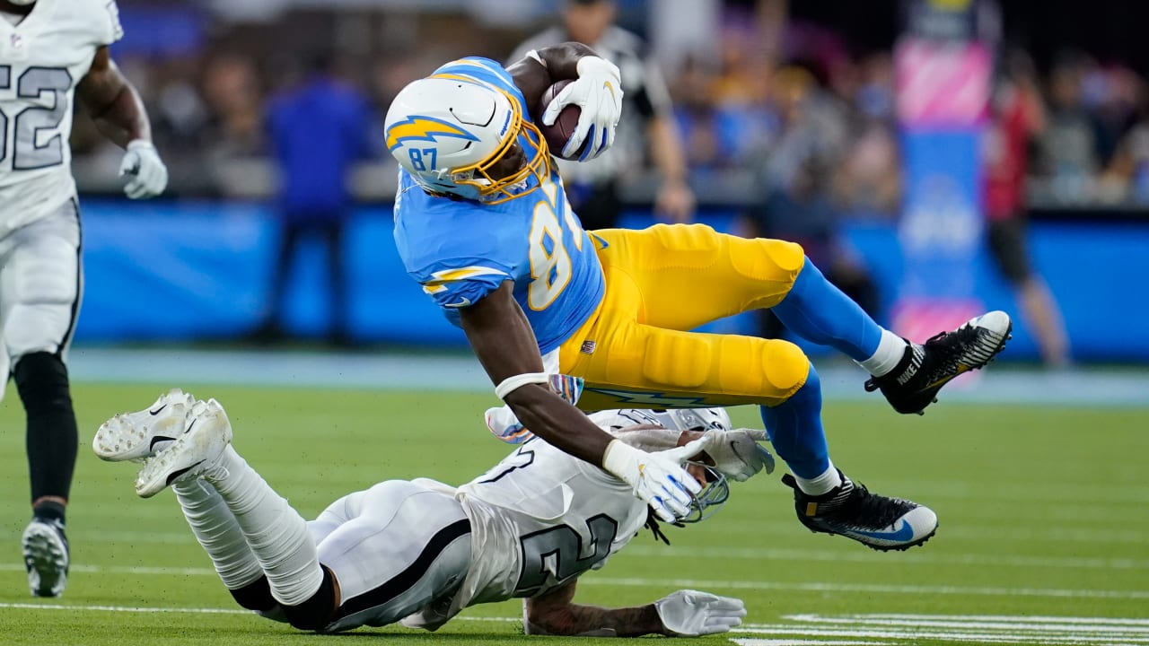 Los Angeles Chargers quarterback Justin Herbert rips high fastball to ...