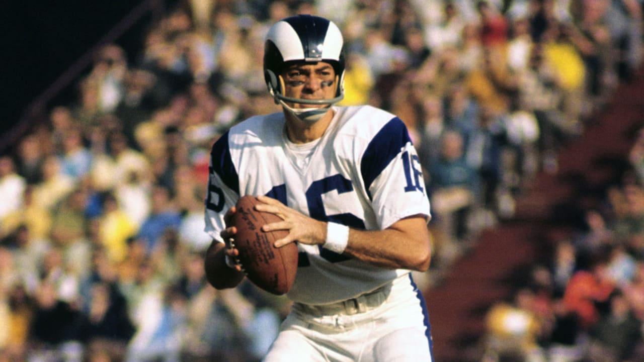 Social media reaction to Rams relocation