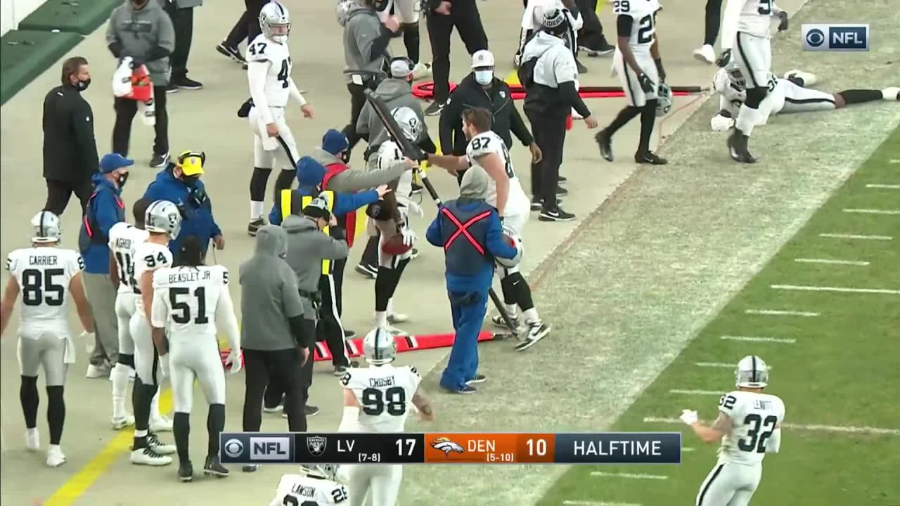 Denver Broncos 70-yard FG attempt blocked to end first half