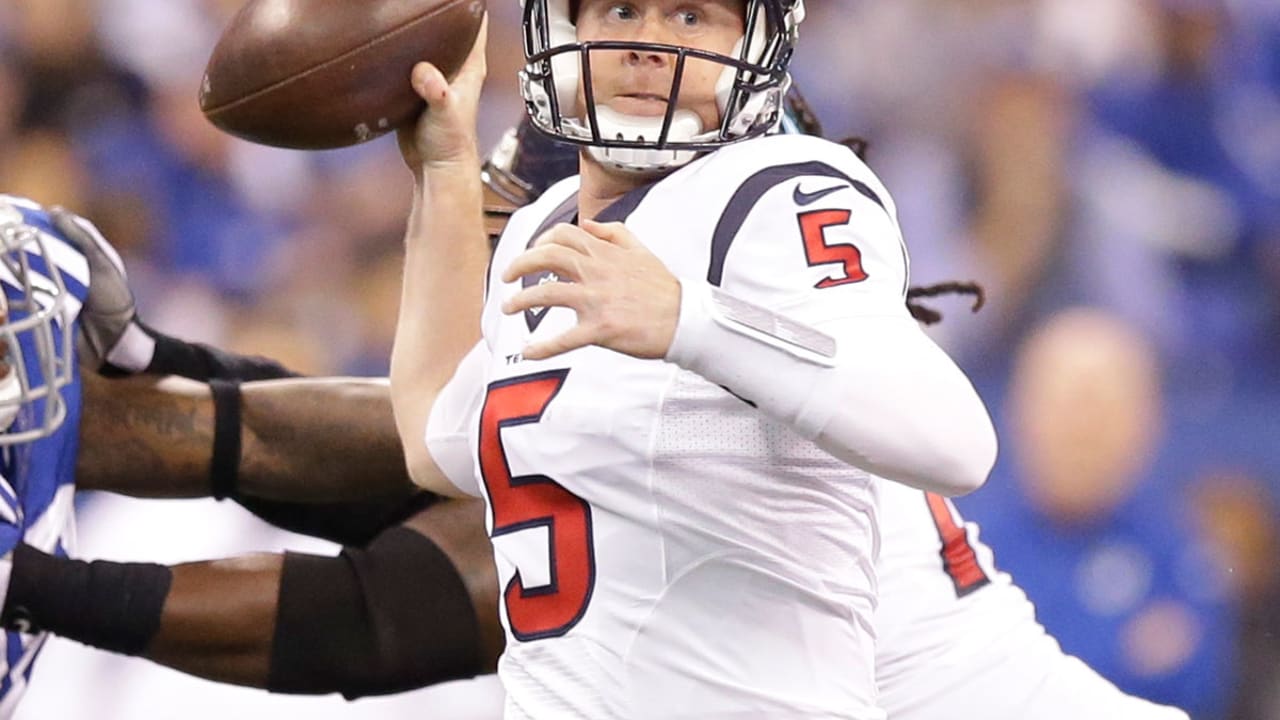 Weeden leads Texans to division lead in win over Colts