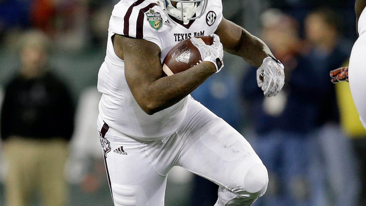 Tra Carson built for early goal-line work in fantasy