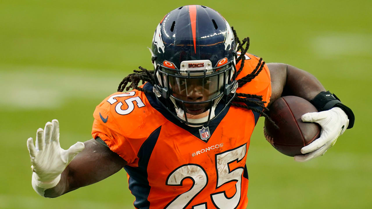 Denver Broncos running back Melvin Gordon's 10-yard TD run puts Broncos ...