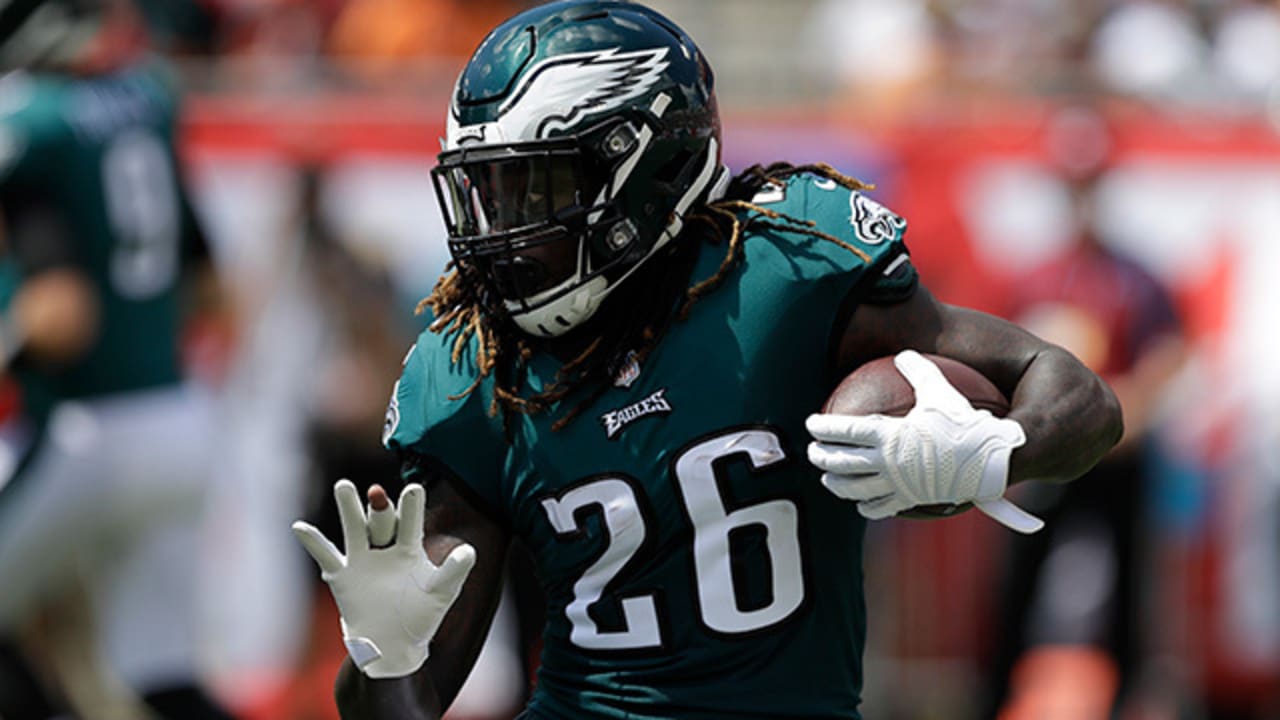 Jay Ajayi starts the half off with a big 20-yard run