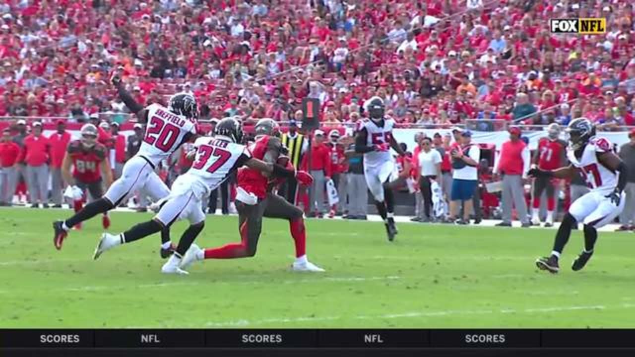 Winston dissects triple coverage on 31-yard strike to Perriman