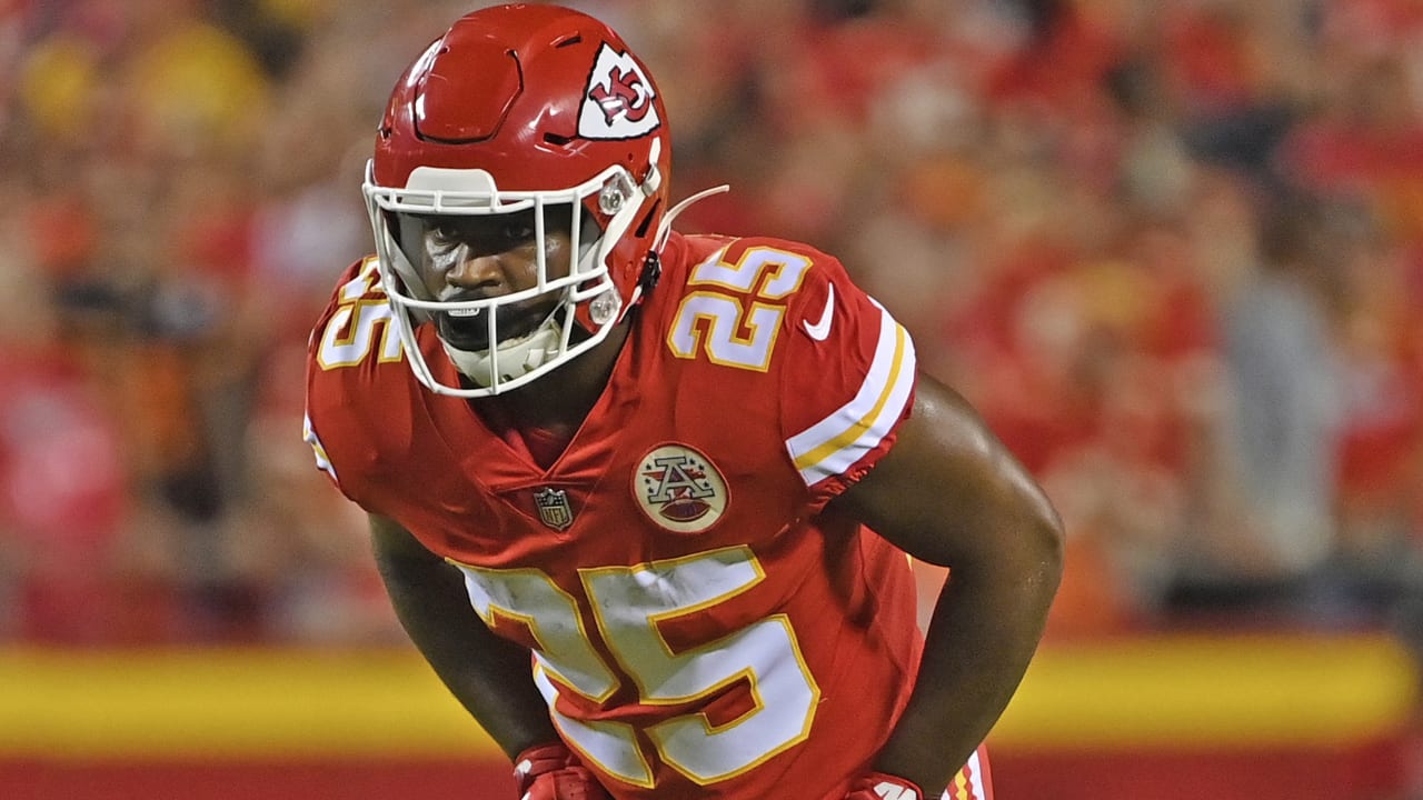 Chiefs RB Clyde Edwards-Helaire out a few weeks with MCL sprain