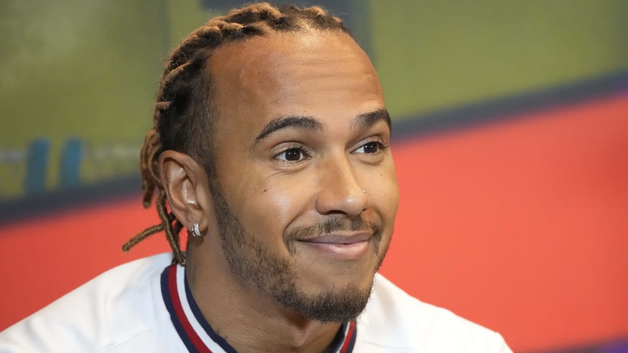 Broncos add Formula One star Lewis Hamilton to new ownership group