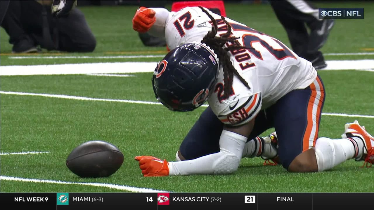 Chicago Bears running back D'Onta Foreman's 22-yard run wows announcer ...