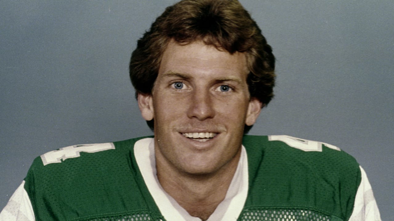 Former Eagles, 49ers punter Max Runager dies at 61