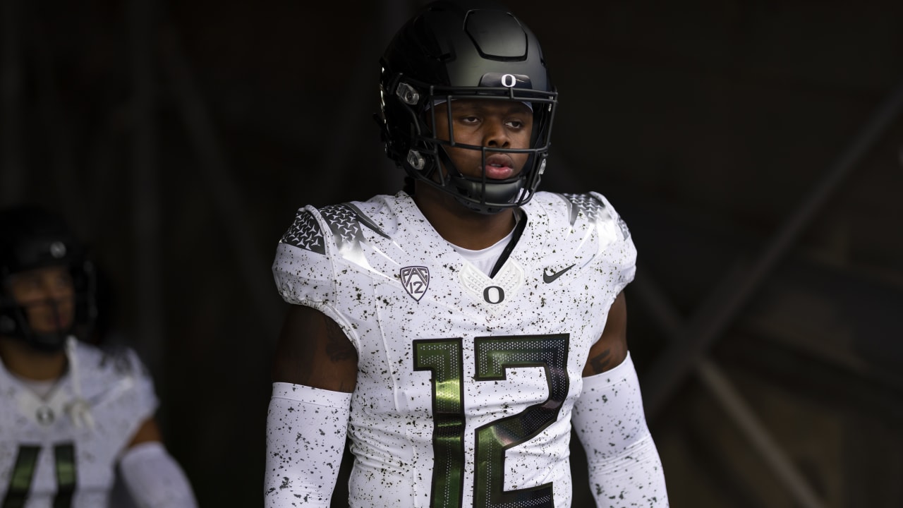 Carolina Panthers select DJ Johnson with No. 80 pick in 2023 draft