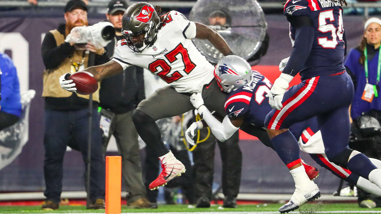 Tampa Bay Buccaneers running back Ronald Jones storms New England ...
