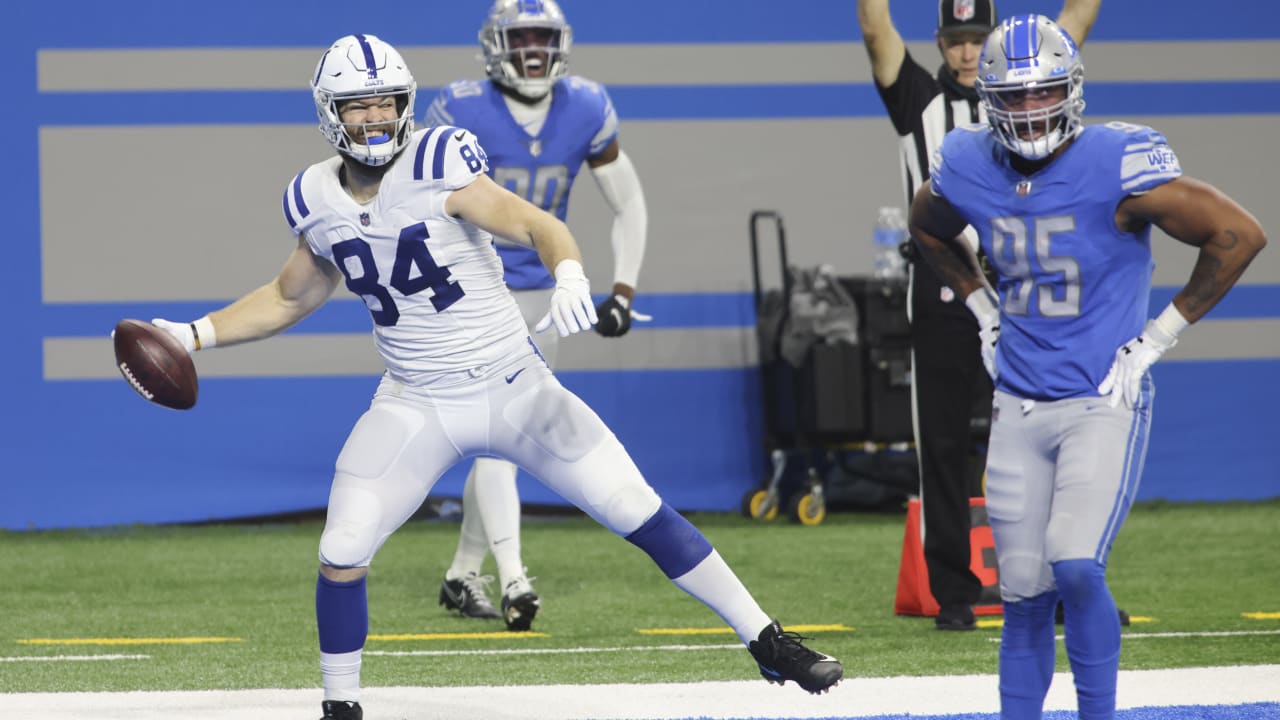 Indianapolis Colts tight end Jack Doyle unleashes SUPER spike after ...