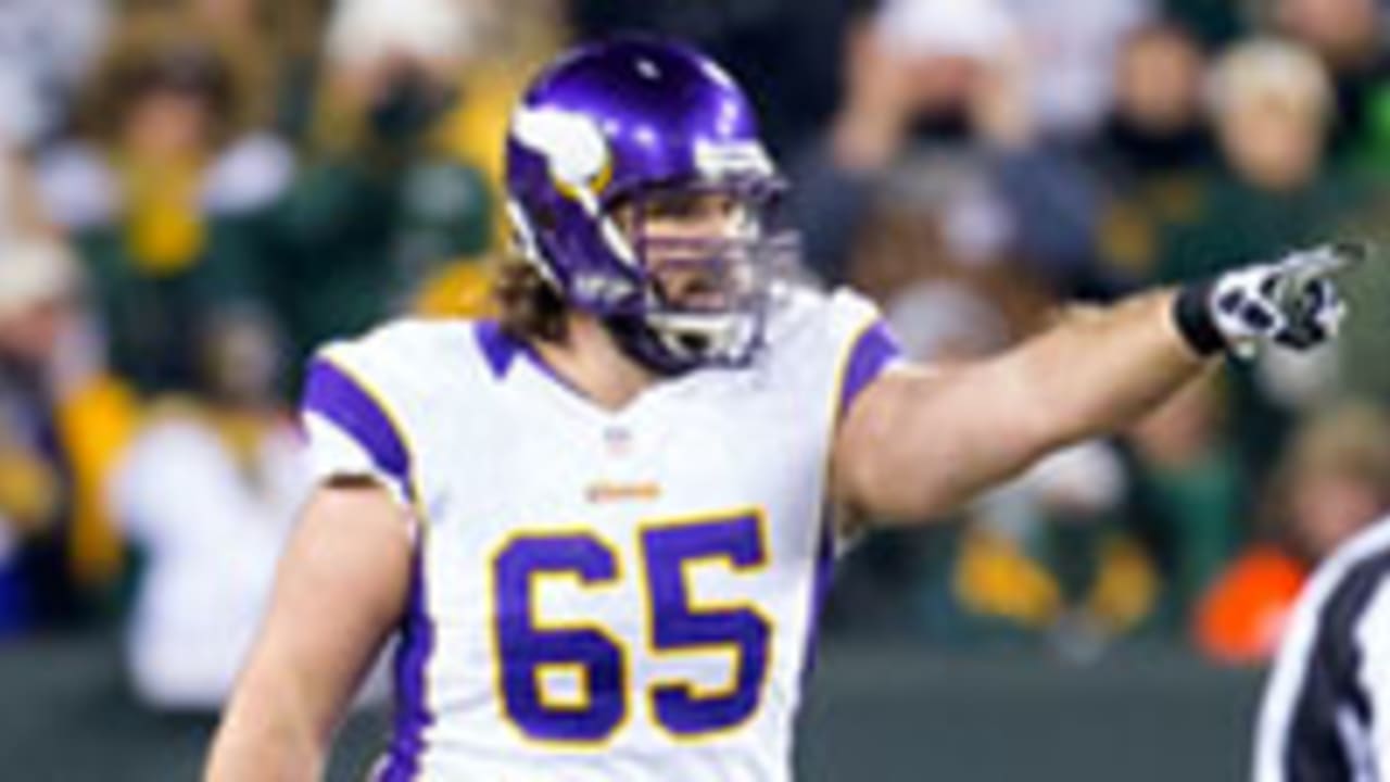 Vikings' John Sullivan reportedly has knee surgery
