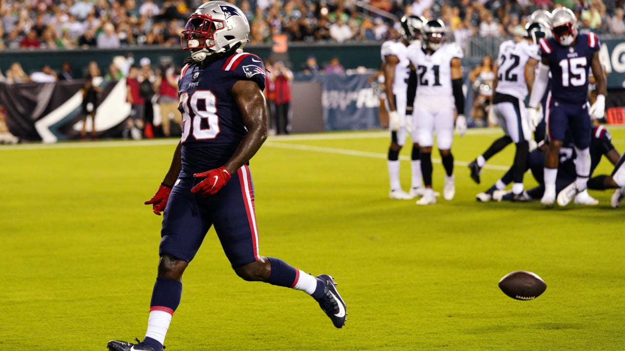 New England Patriots running back Rhamondre Stevenson shows quickness ...