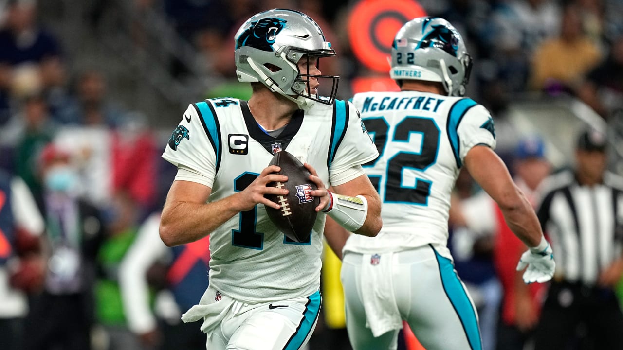 Carolina Panthers quarterback Sam Darnold rips 30-yard laser to tight ...