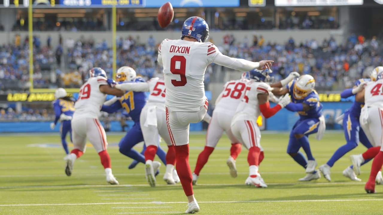 New York Giants punter Riley Dixon's booming 63-yard punt pins the Los ...