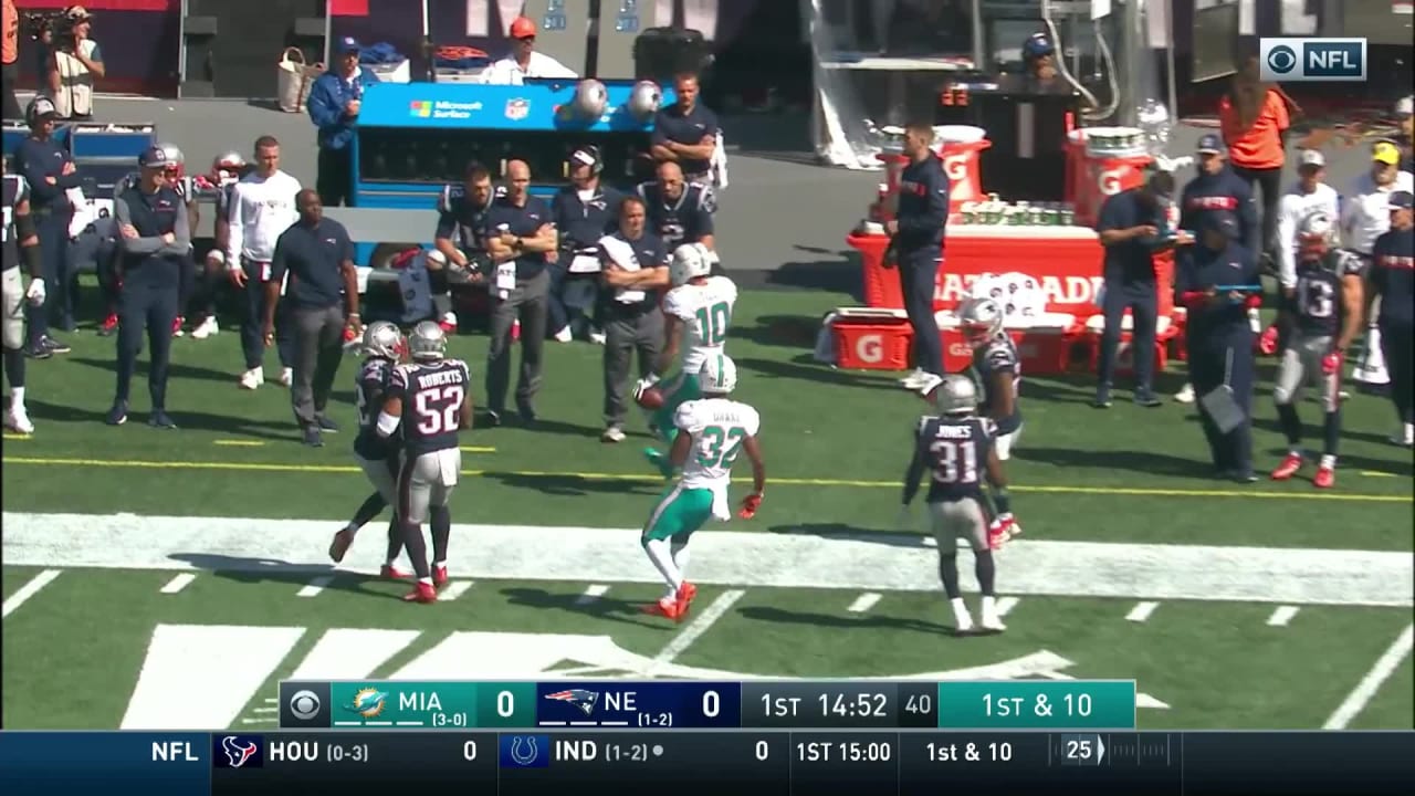 Kenny Stills makes the first grab of the game for 22 yards | True View