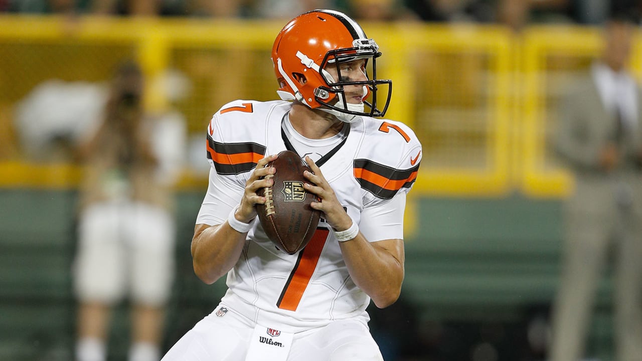 Austin Davis signs with Denver Broncos