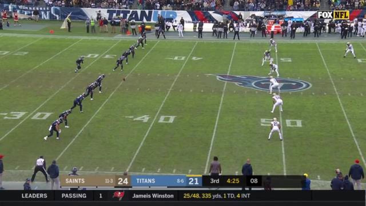 Deonte Harris weaves up field for 47-yard kick return